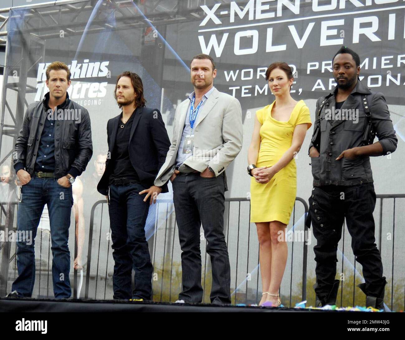 Taylor kitsch x men origins wolverine hi-res stock photography and images - Alamy