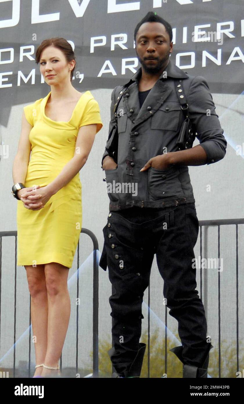 Lynn Collins and Will.i.am attend the world premiere of "X-Men Origins ...