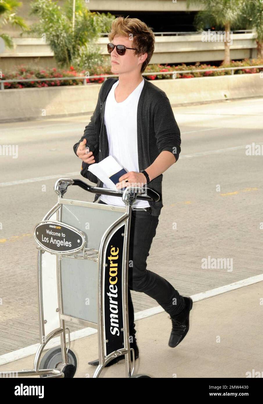 - "Twilight Saga: Eclipse" star Xavier Samuel arrives at Los Angeles ...
