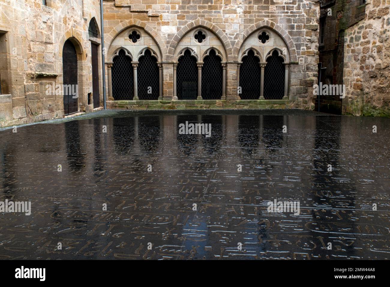 A giant copy of the Rosetta stone, by Joseph Kosuth in Figeac, France ...