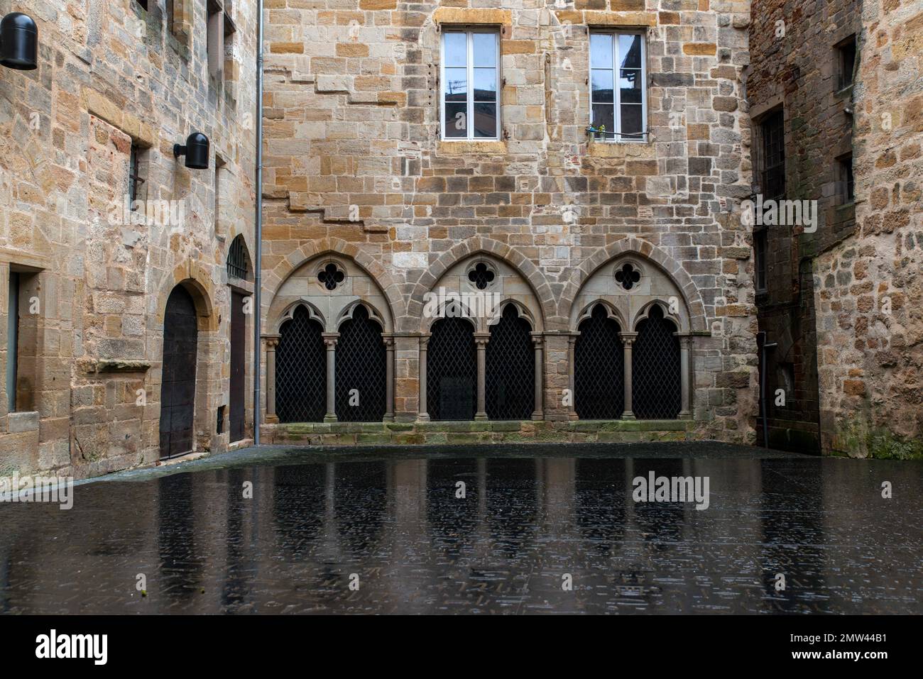 A giant copy of the Rosetta stone, by Joseph Kosuth in Figeac, France ...