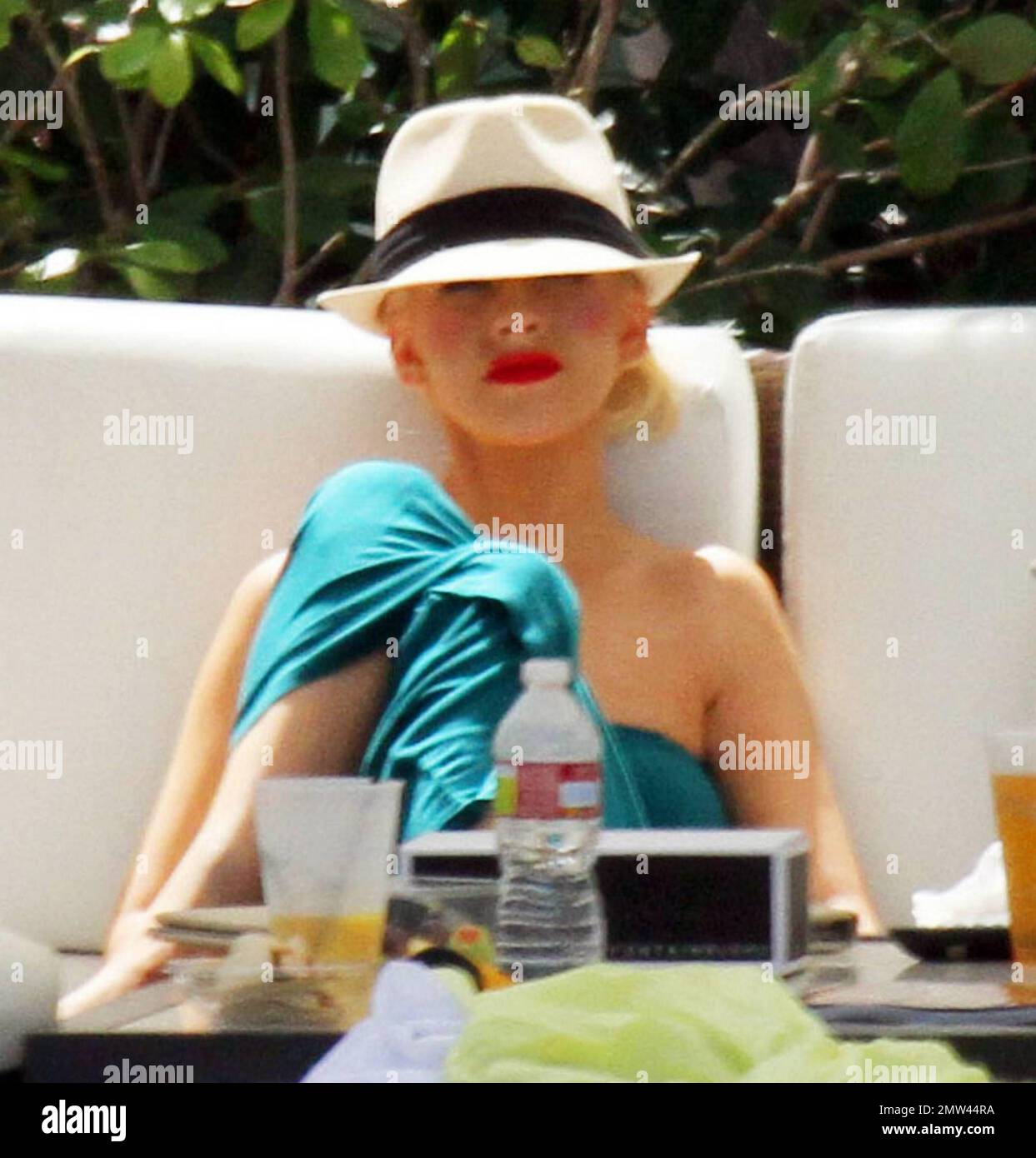 Christina Aguilera joins good pal Simone Harouche poolside at the ...