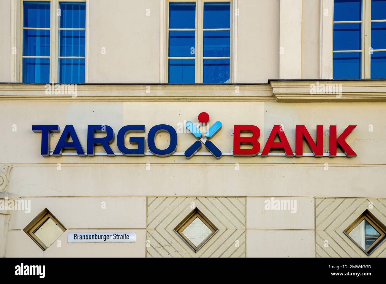 The Logo of the Targo bank in Potsdam in the Brandenburger Strett Stock ...