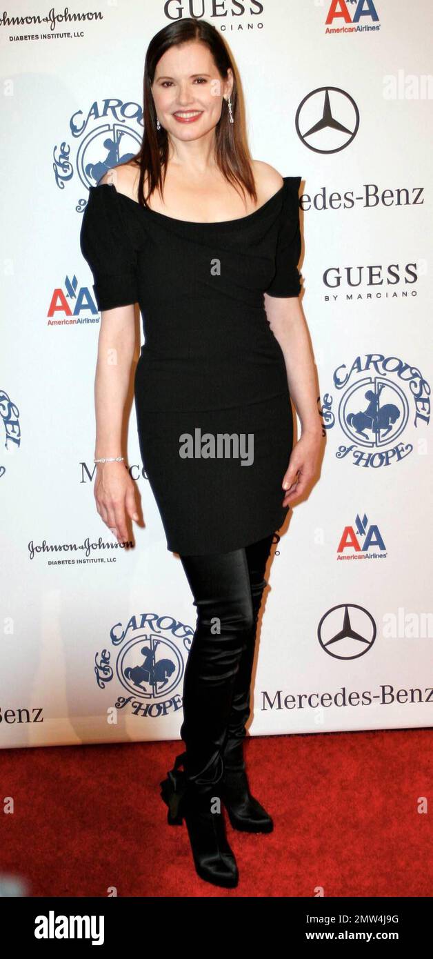 Geena Davis arrives at Mercedes-Benz Presents The 30th Aniversary ...
