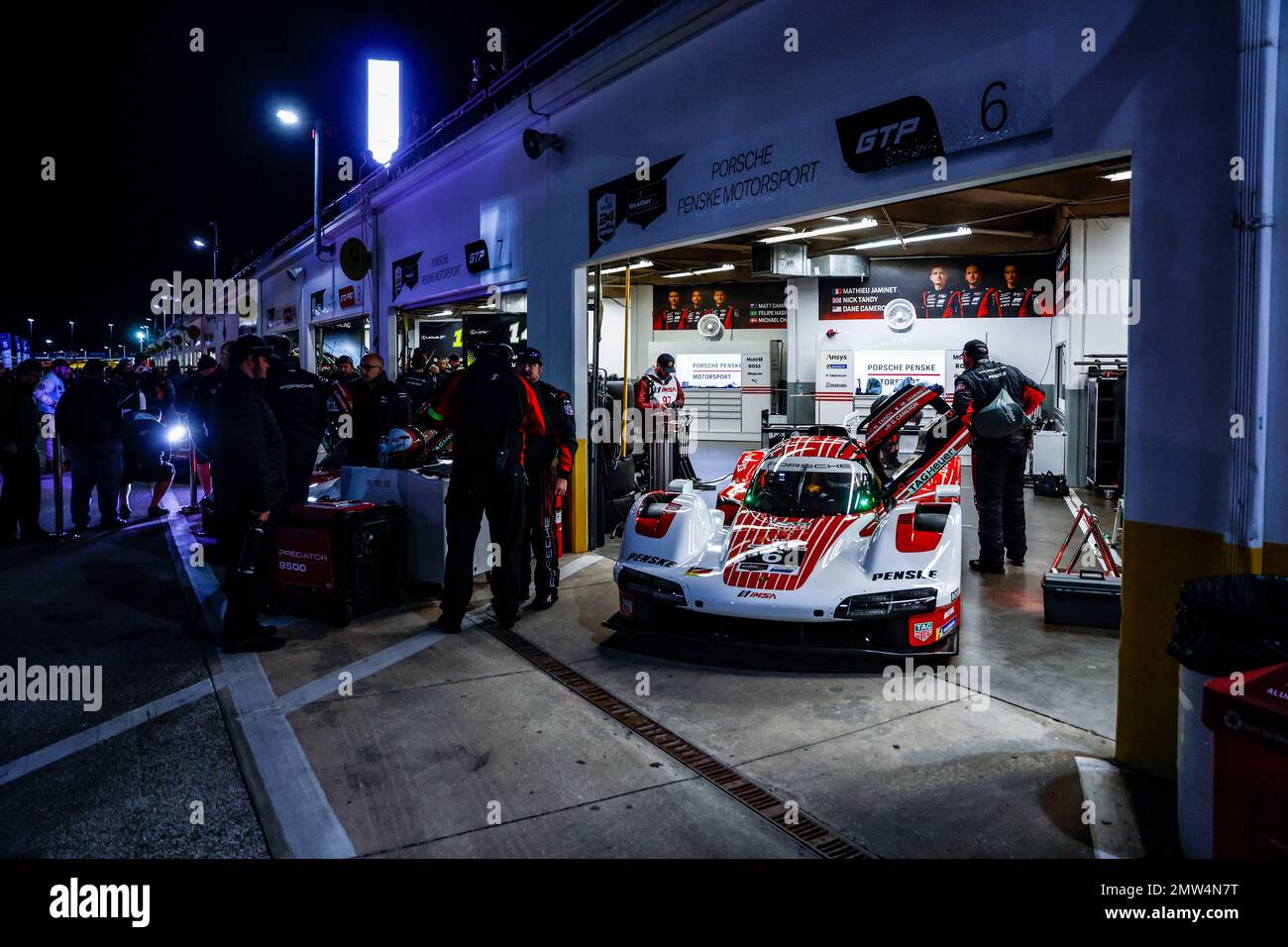 Daytona, Vereinigte Staaten. 27th Jan, 2023. Porsche 963, Porsche Penske Motorsport (#6), Nick ...