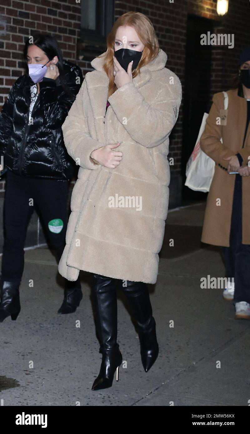 Jessica Chastain bundled up outside the Ed Sullivan Theater -PICTURED ...