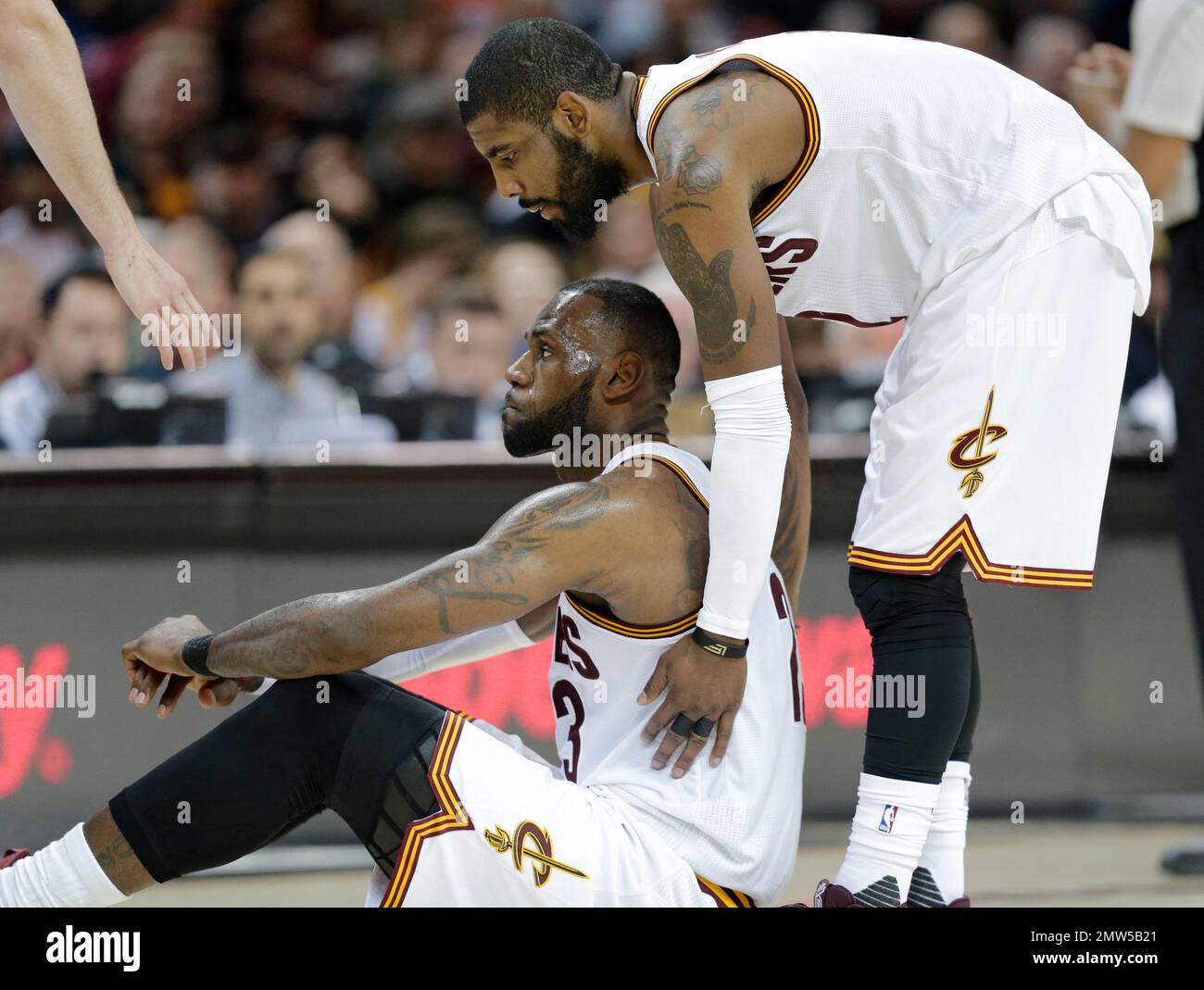 Kyrie Irving Lebron James Cavs