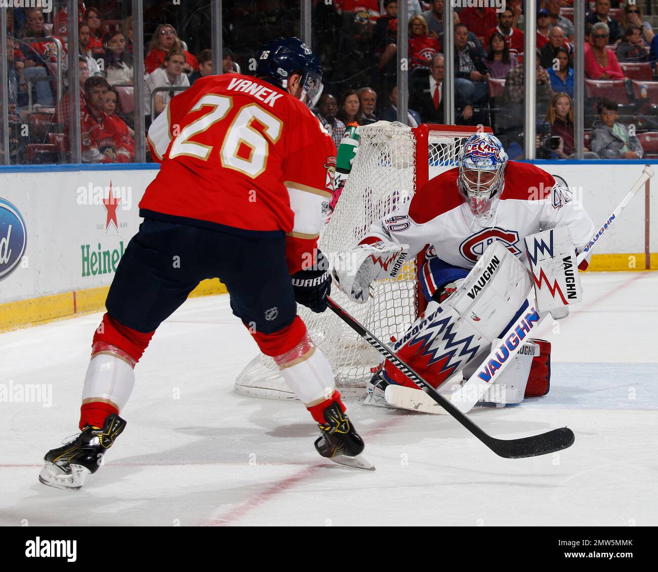 Montreal Canadiens goaltender Charlie Lindgren (40) stops a shot by ...