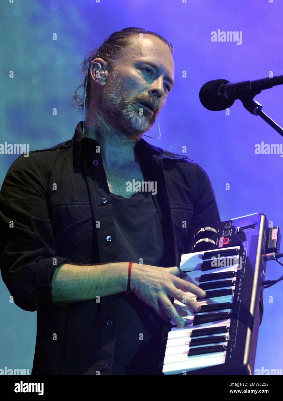 Thom Yorke, Jonny Greenwood, Colin Greenwood, Ed O'Brien and Philip ...