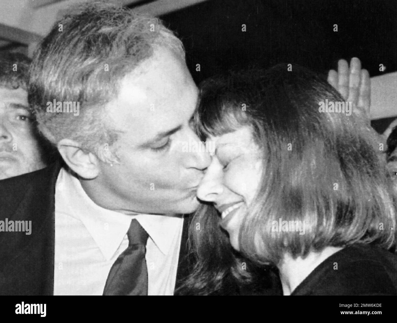 Benjamin Netanyahu kisses his wife Sarah on the nose after being ...