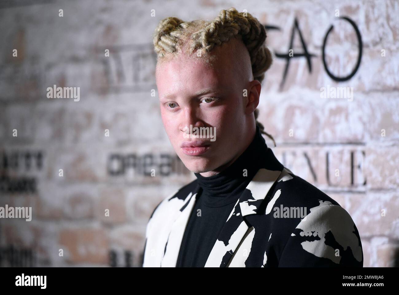 Shaun Ross arrives at the TAO, Beauty and Essex, Avenue and Luchini Los ...