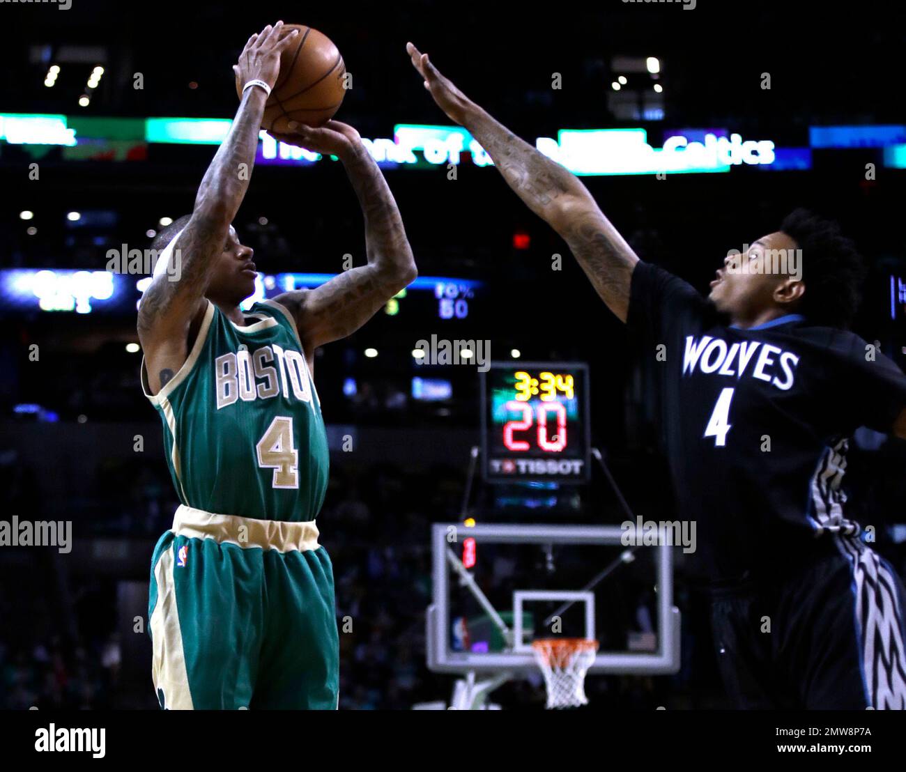 Boston Celtics guard Isaiah Thomas (4) shoots during the second quarter ...