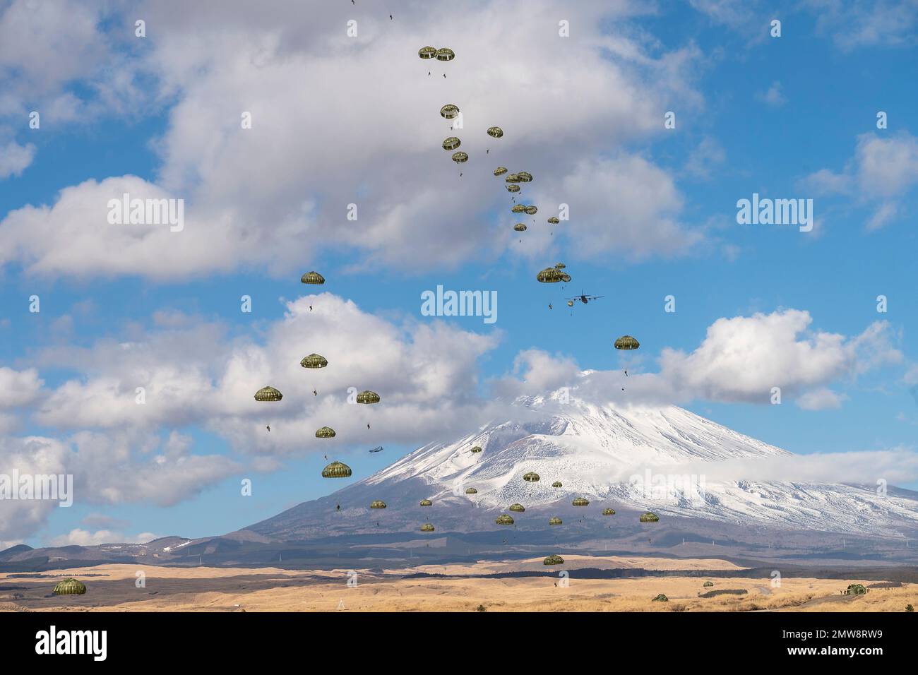 1st airlift squadron hi-res stock photography and images - Alamy