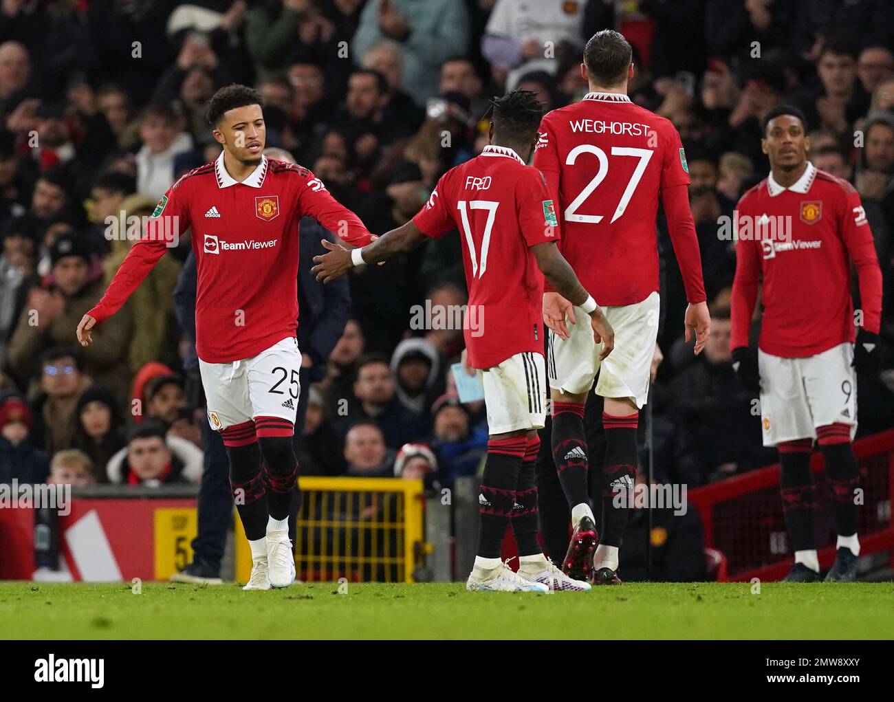 Jadon sancho man utd bench hi-res stock photography and images - Alamy