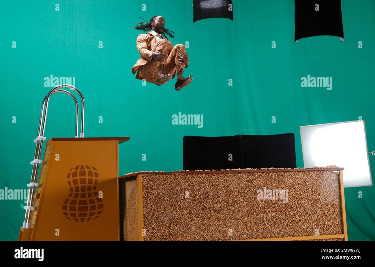 IMAGE DISTRIBUTED FOR NATIONAL PEANUT BOARD - In this image released on ...