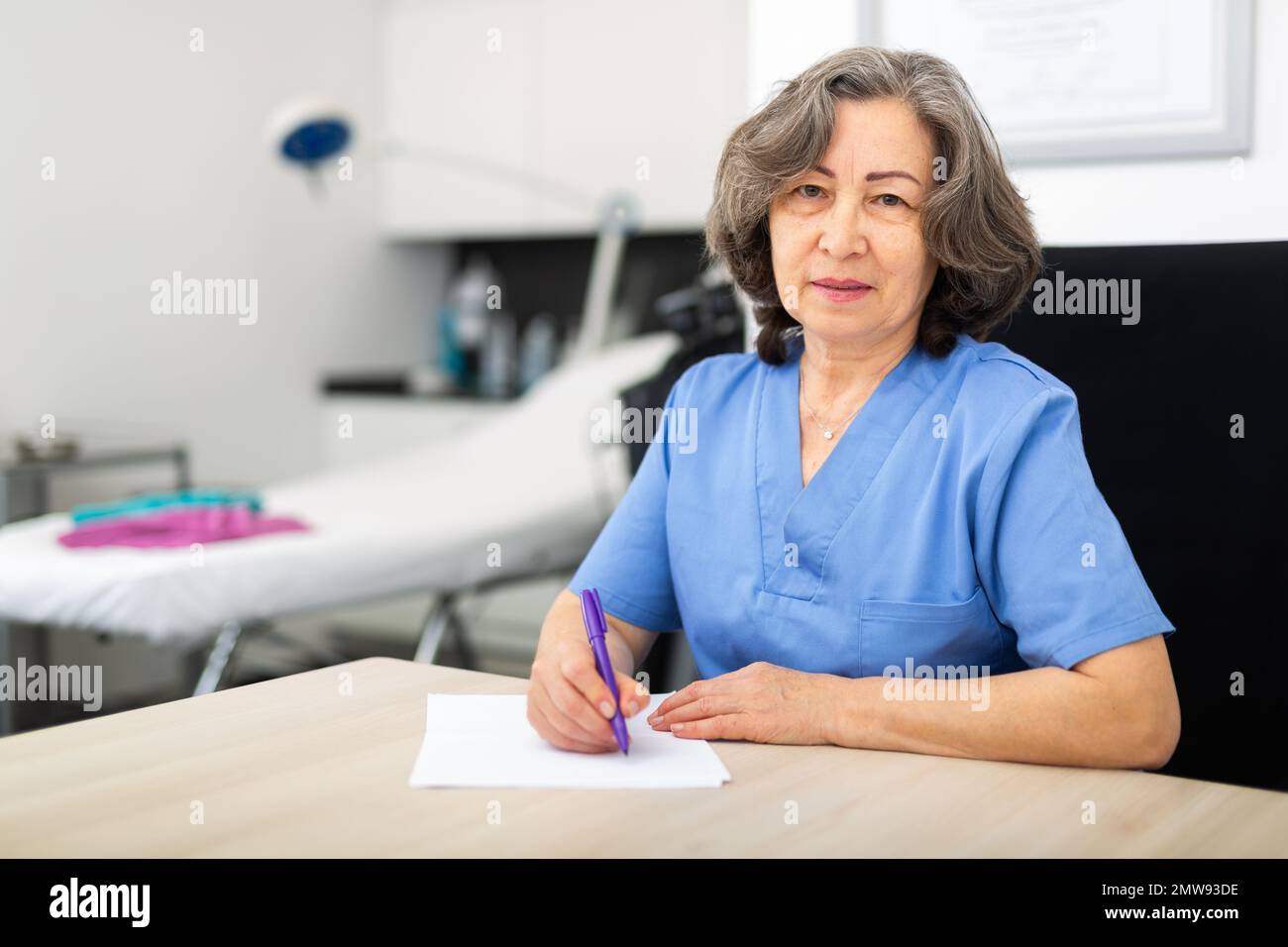 Cabinet workdesk hi-res stock photography and images - Alamy