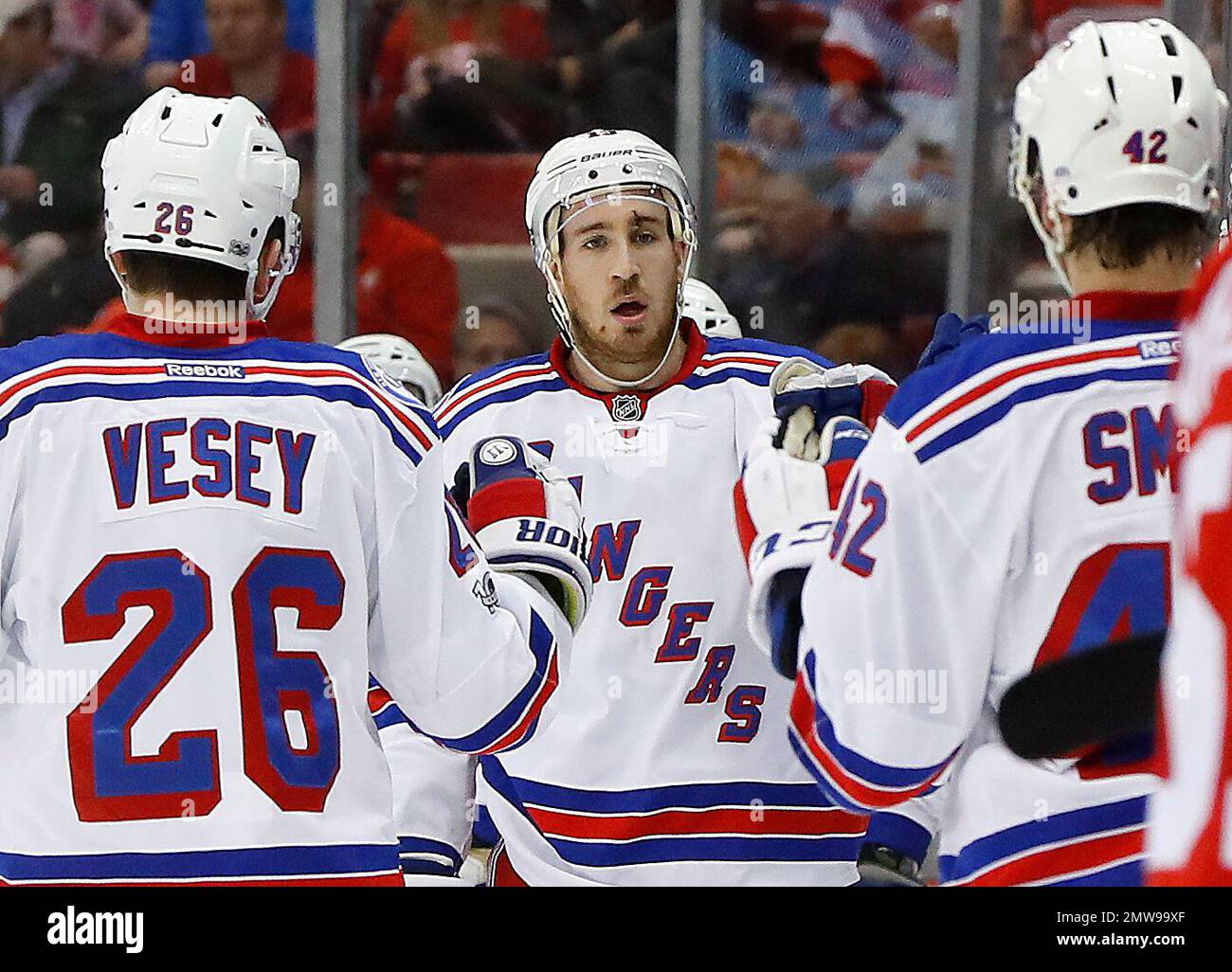 New York Rangers center Kevin Hayes (13) celebrates his goal against ...