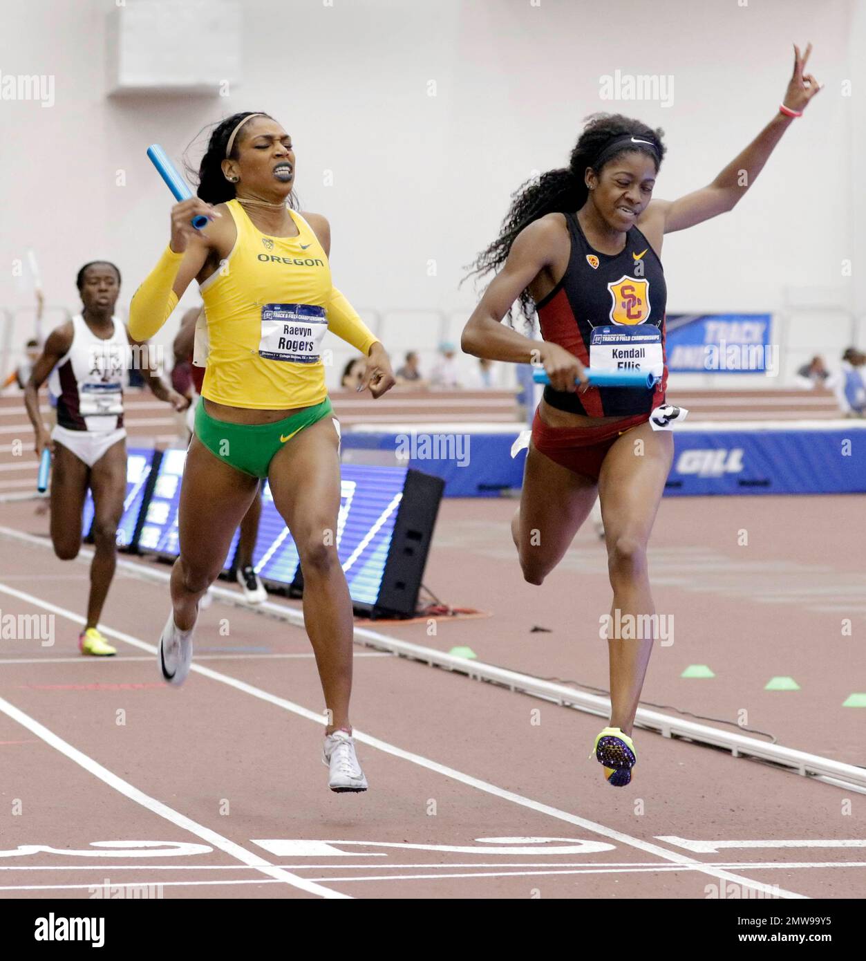 Oregon's Raven Rogers is beat by USC's Kendall Ellis as she celebrates ...