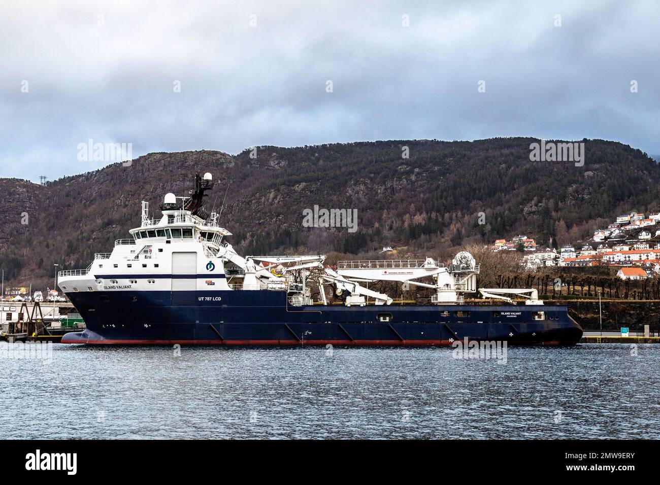 Valiant construction hi-res stock photography and images - Alamy