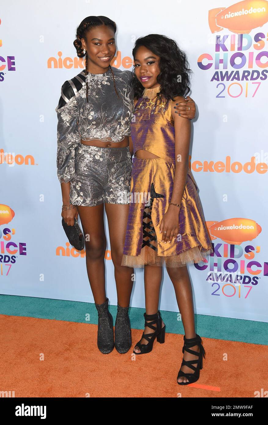 Reiya Downs, left, and Riele Downs arrive at the Kids' Choice Awards at ...