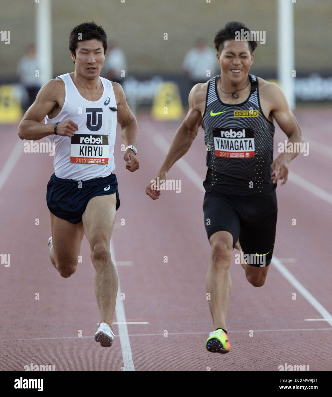 Japan's Yoshihide Kiryu, left, and, eventual winner, Ryota Yamagata ...