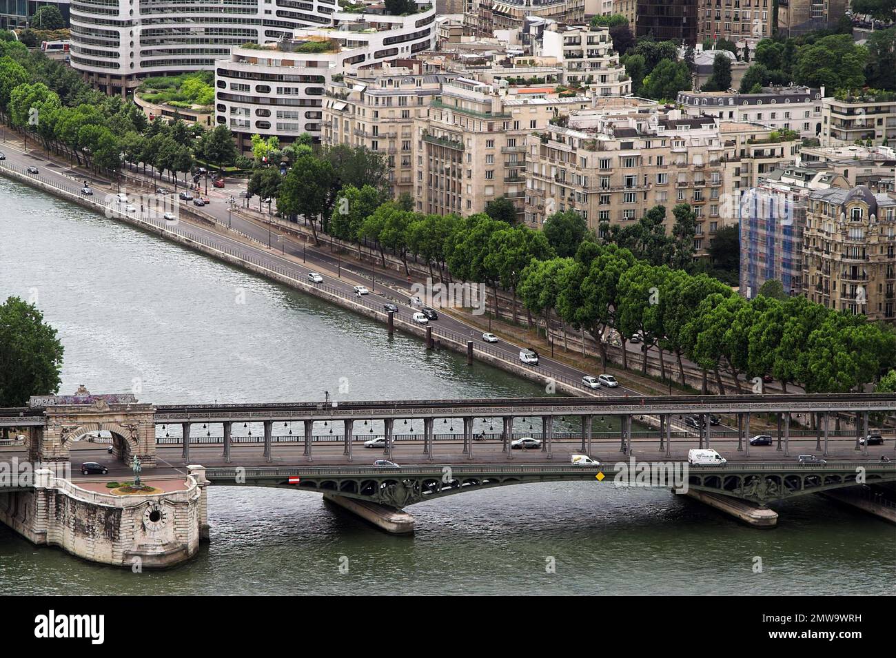 Grosser breiter fluss hi-res stock photography and images - Alamy