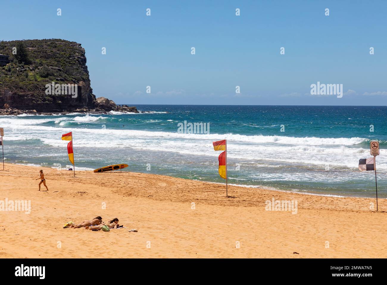 Australia surf rescue flags hi-res stock photography and images - Alamy