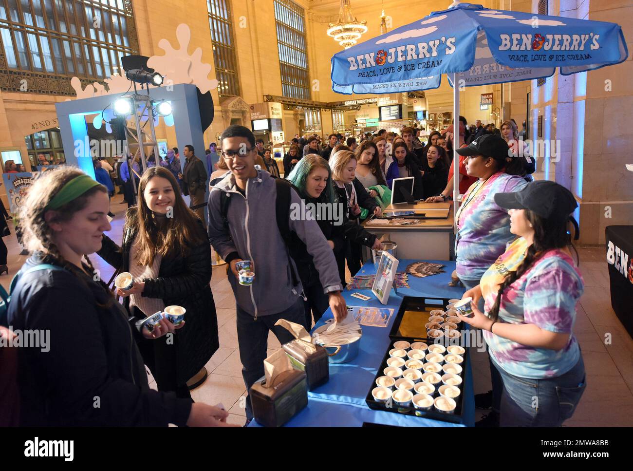 IMAGE DISTRIBUTED FOR BEN & JERRY'S - Ben & Jerry’s fans line up to ...