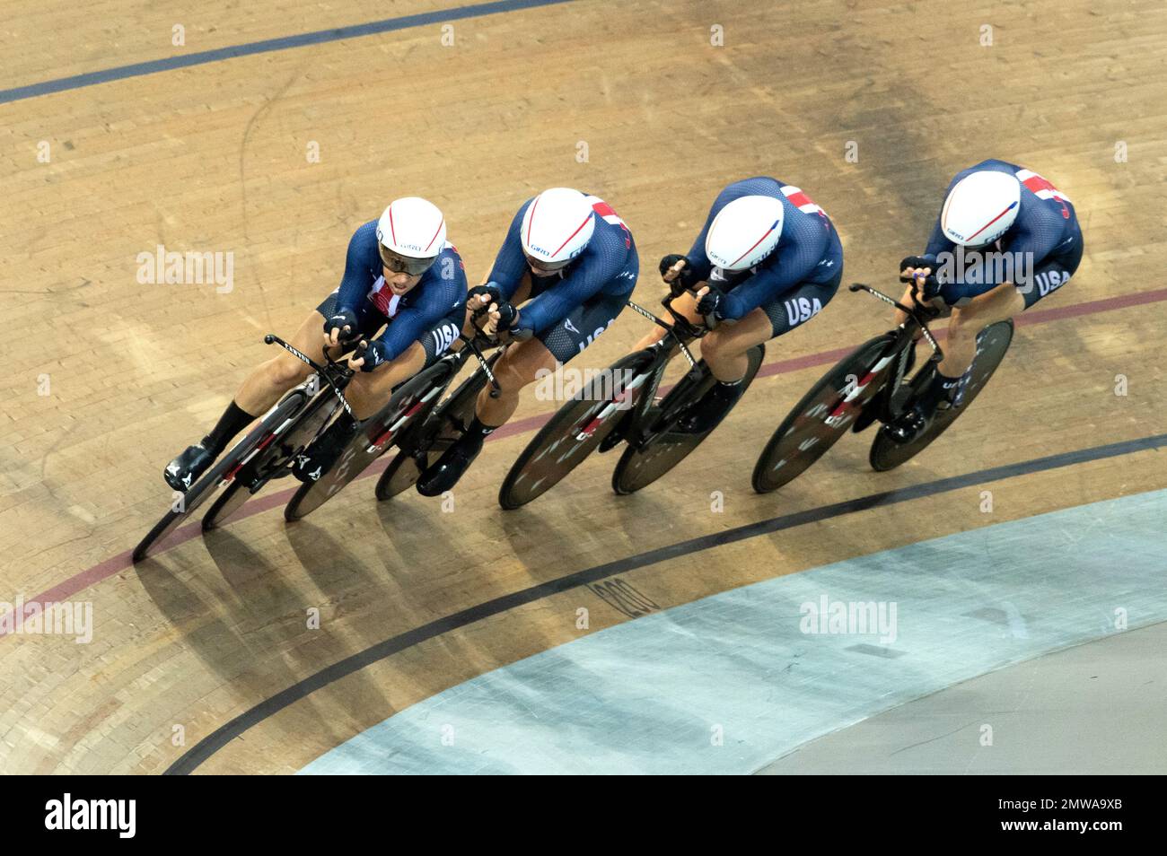 US women's Team pursuit during the 2022 UCI Track Cycling World ...