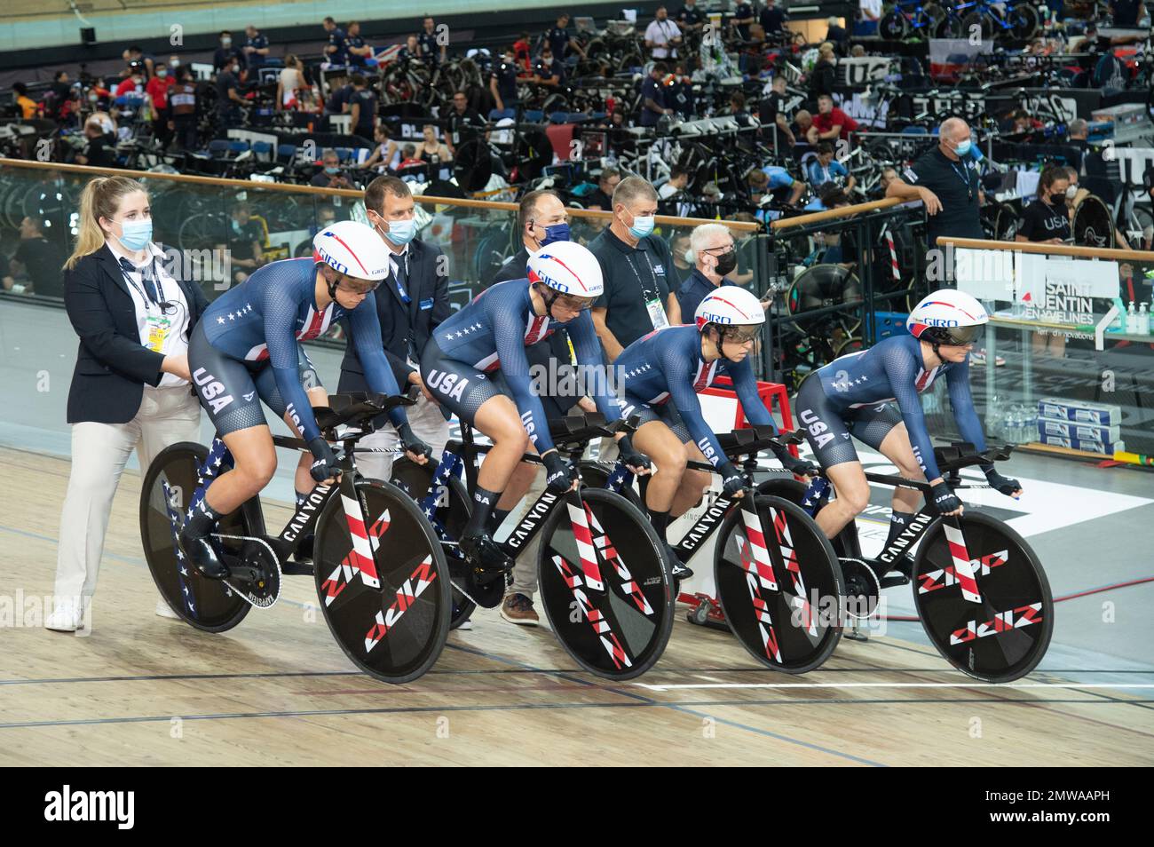 US women's Team pursuit during the 2022 UCI Track Cycling World ...