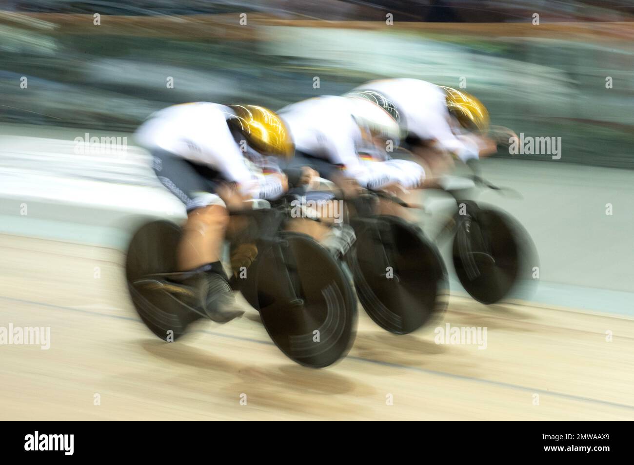 The German Women's squad wins the gold medal in the team pursuit at the ...