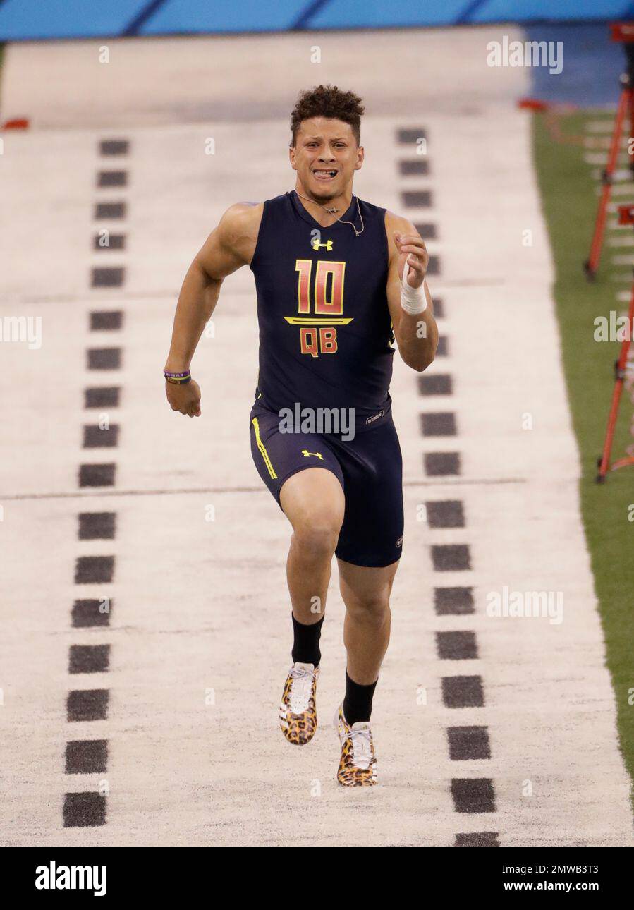 Texas Tech quarterback Patrick Mahomes runs the 40-yard dash at the NFL ...