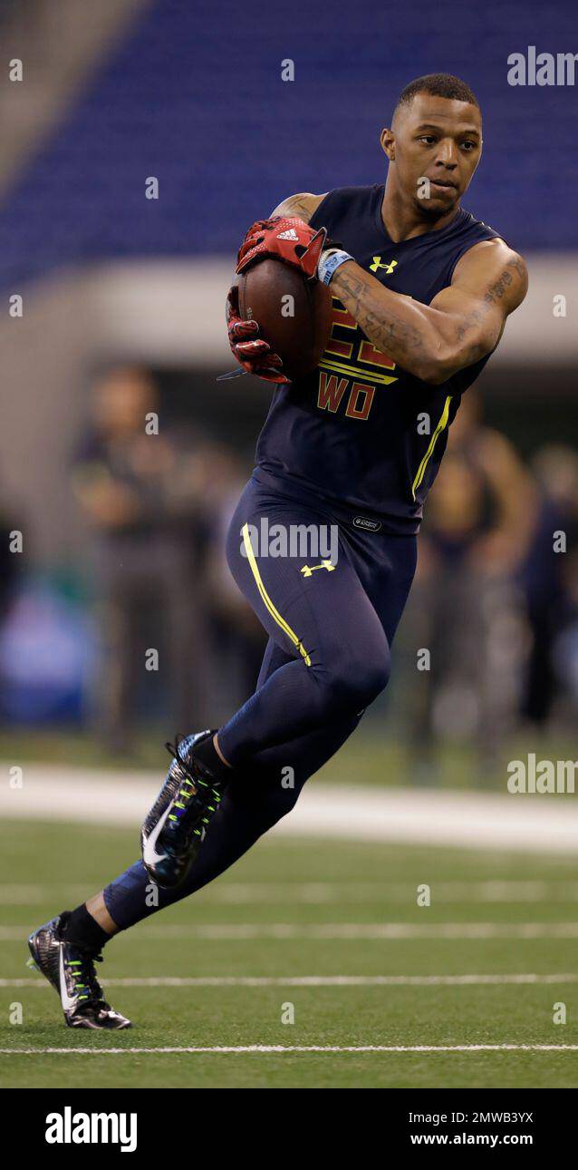 North Carolina wide receiver Bug Howard runs a drill at the NFL ...
