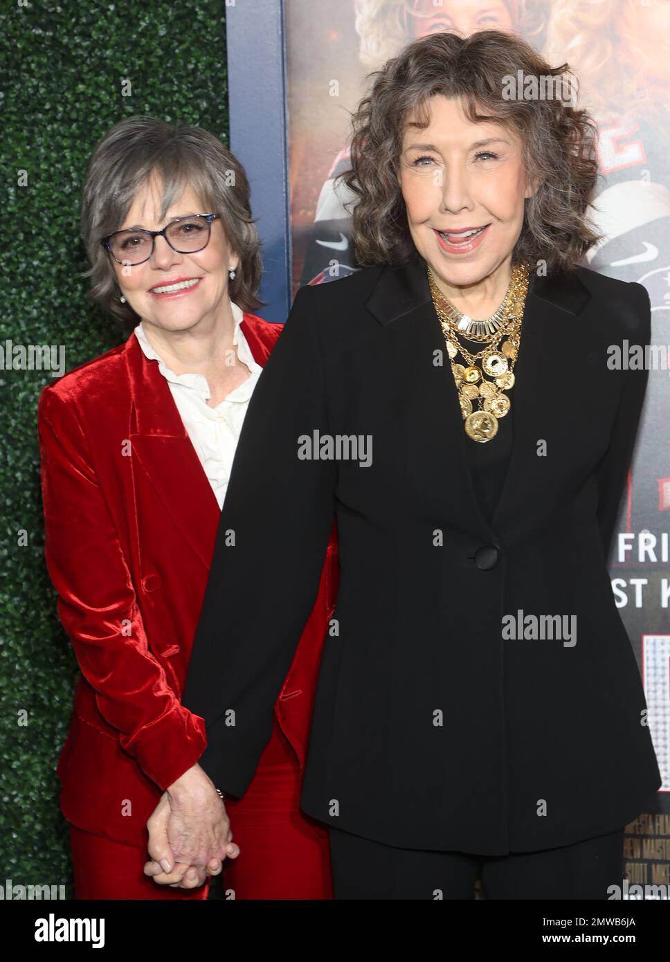 31 January 2023 -Los Angeles, California - Lily Tomlin, Sally Field ...