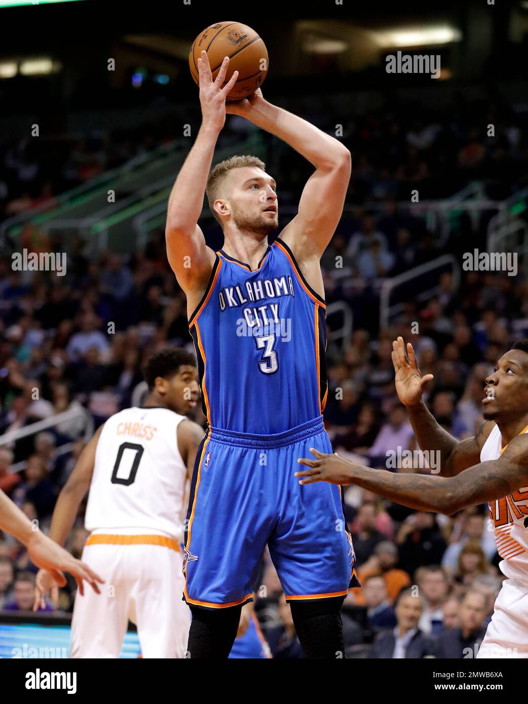 Oklahoma City Thunder forward Domantas Sabonis (3) shoots against the ...