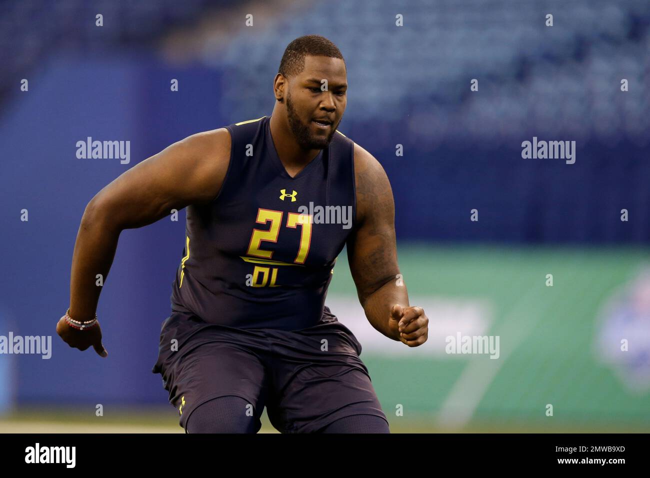 South Carolina State offensive lineman Javarius Leamon runs a drill at ...