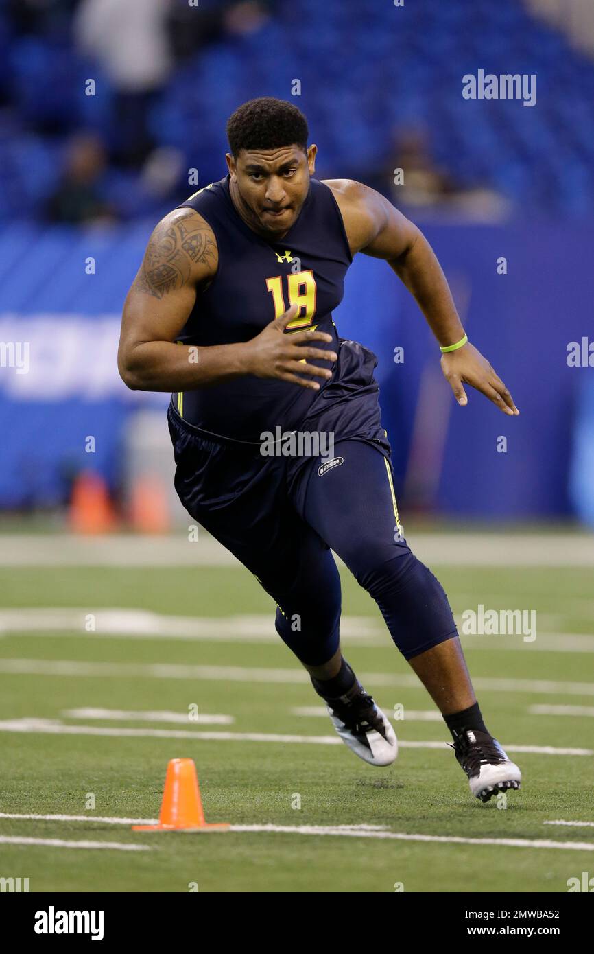 Baylor offensive lineman Kyle Fuller runs a drill at the NFL football ...