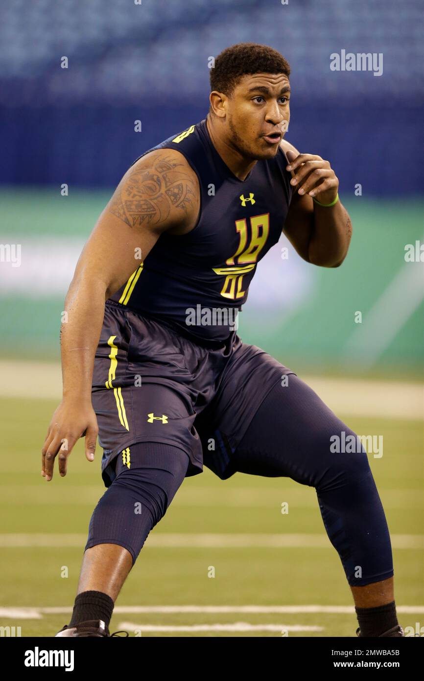 Baylor offensive lineman Kyle Fuller runs a drill at the NFL football ...