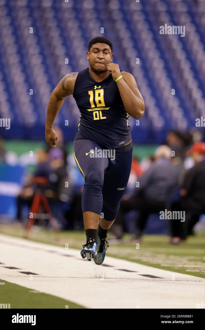 Baylor offensive lineman Kyle Fuller runs the 40-yard dash at the NFL ...