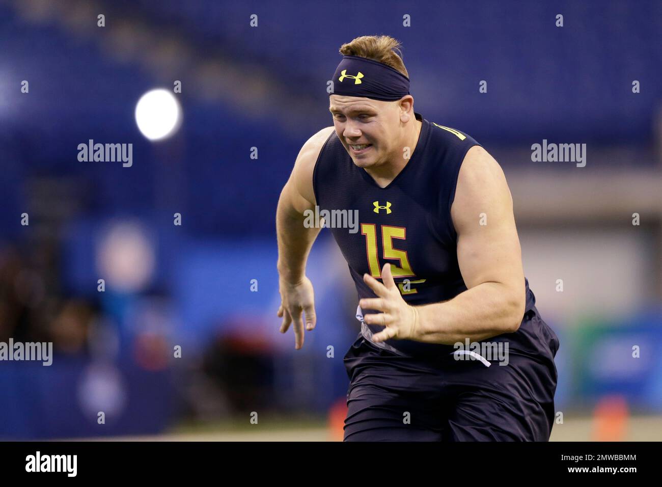 Ohio State offensive lineman Pat Elflein runs a drill at the NFL ...