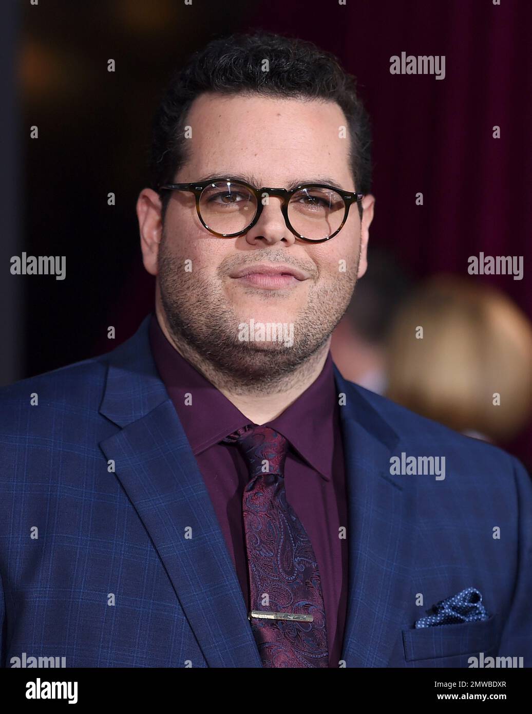 Josh Gad arrives at the world premiere of "Beauty and the Beast" at the ...
