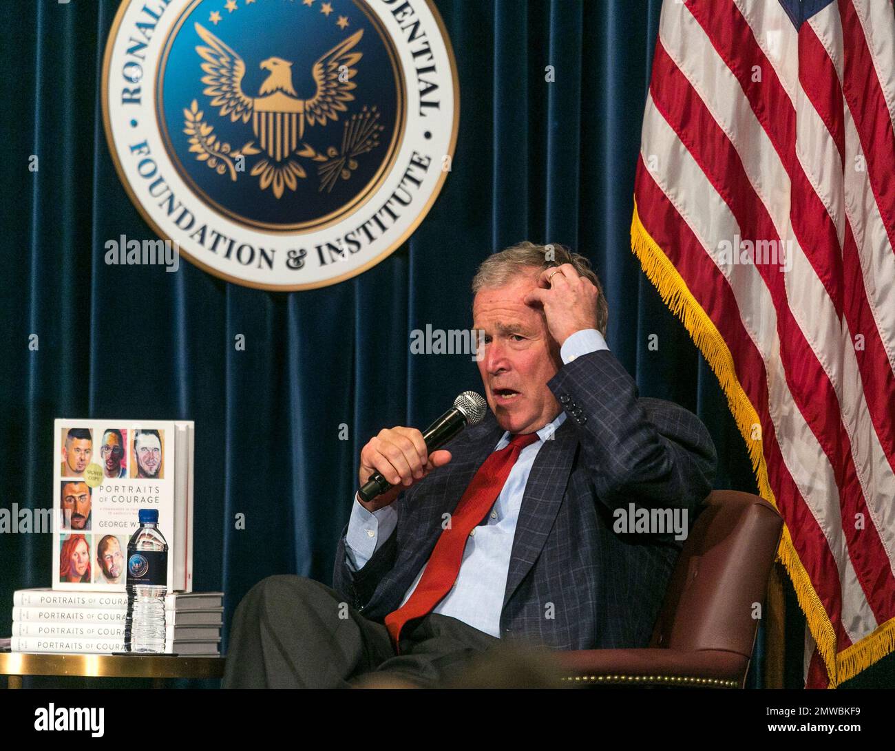 Former U.S. President George W. Bush discusses veterans' post-traumatic ...