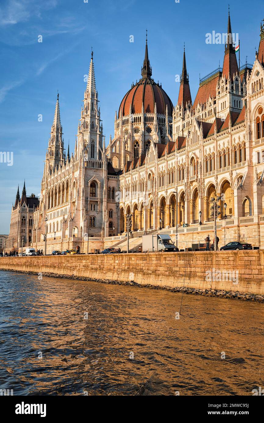 Parliament building with dome, towers and gables, landmark on the bank ...