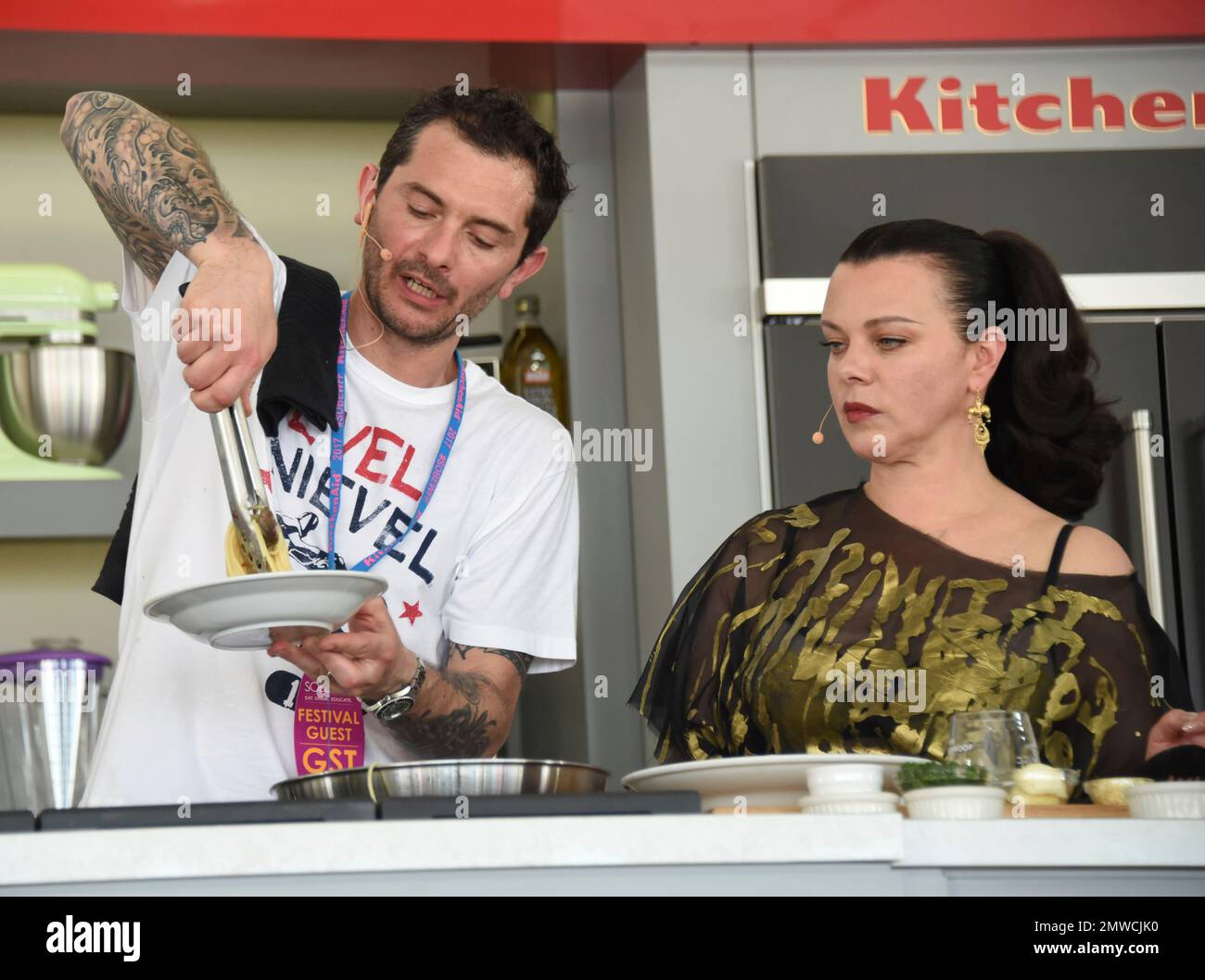 Gabrielle Corcos, left, and Debi Mazar hosts the South Beach Wine ...