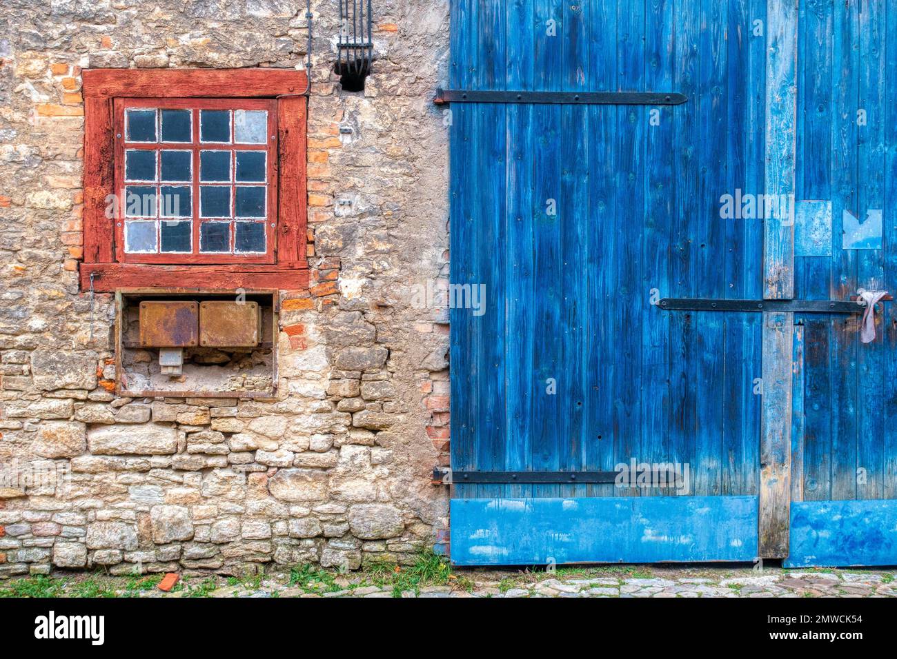Cable routing hi-res stock photography and images - Alamy
