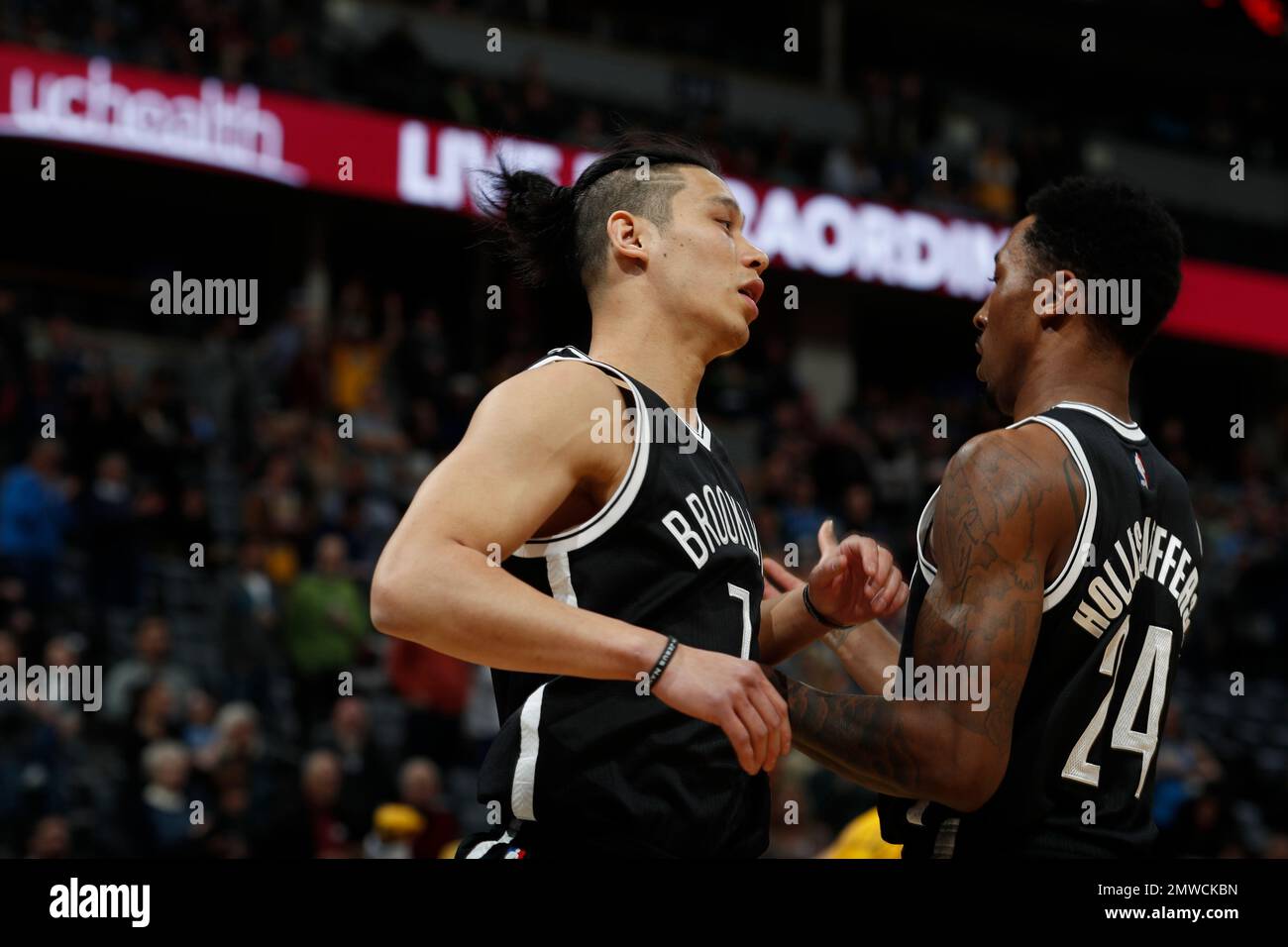 Brooklyn Nets guard Jeremy Lin (7) and Brooklyn Nets forward Rondae ...