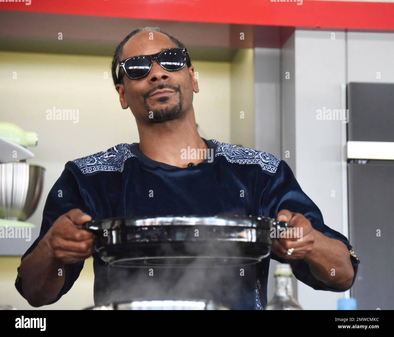 Snoop Dogg hosts the South Beach Wine & Food Festival - Goya Foods ...