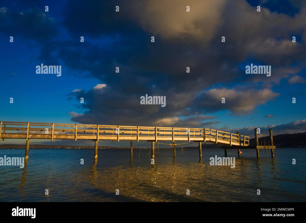 Lido horn hi-res stock photography and images - Alamy