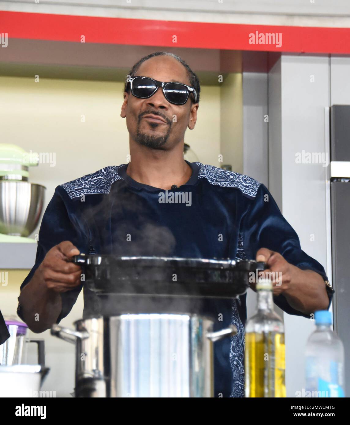 Snoop Dogg hosts the South Beach Wine & Food Festival - Goya Foods ...