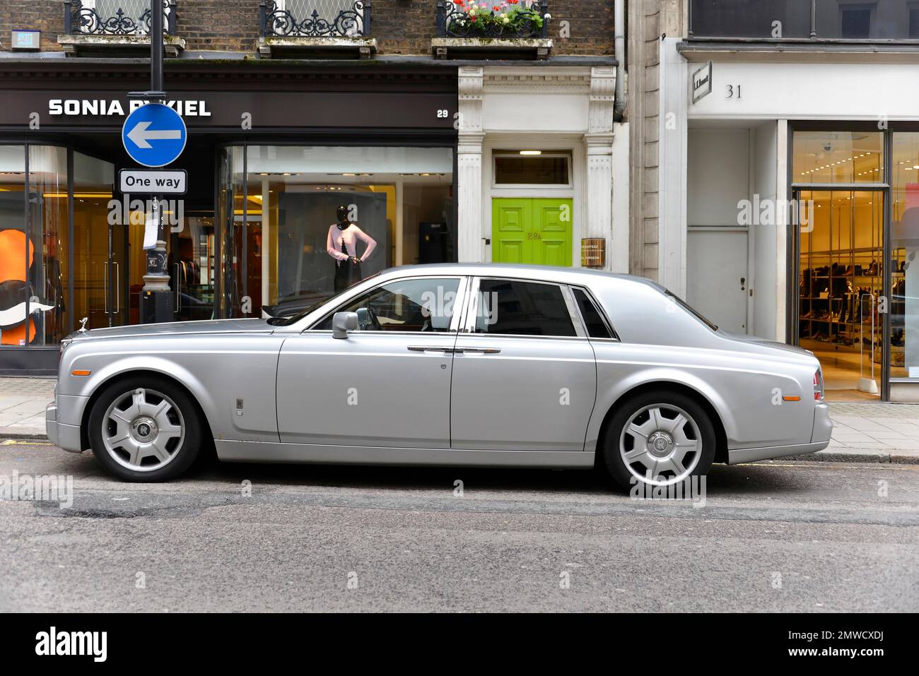 One rolls royce hi-res stock photography and images - Alamy
